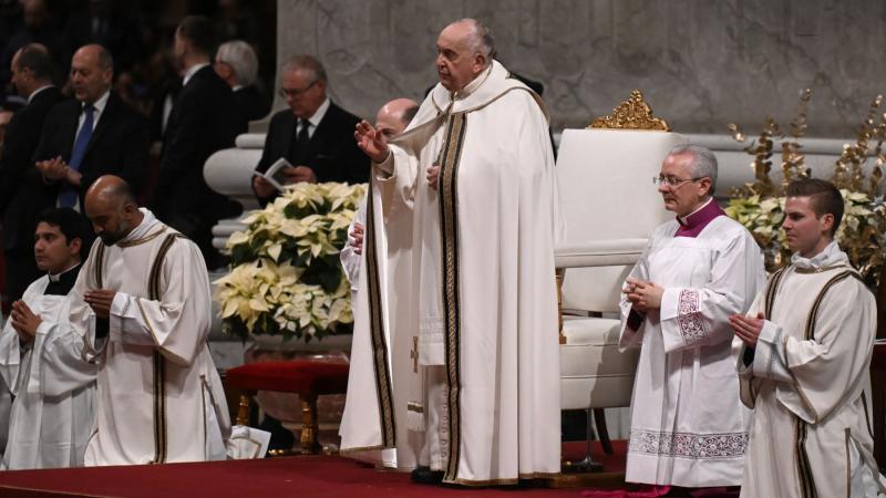 Papa Francisco celebra misa del gallo | Radio Nacional